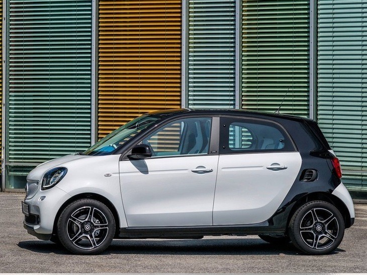Smart Forfour Hatchback 60kW EQ Exclusive 17kWh Auto (22kWch) Lease ...