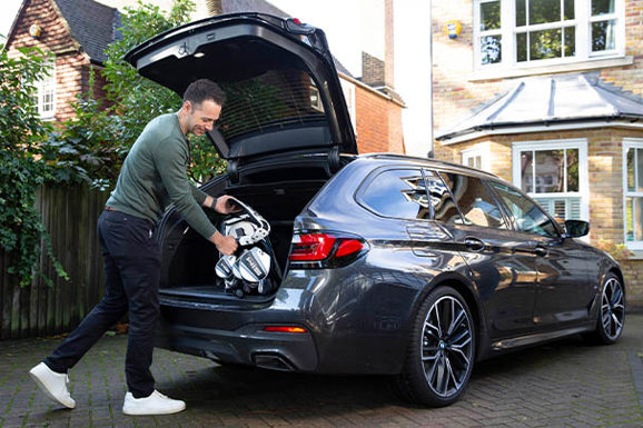 The Best Cars for Carrying Golf Clubs in the UK | Nationwide Vehicle ...