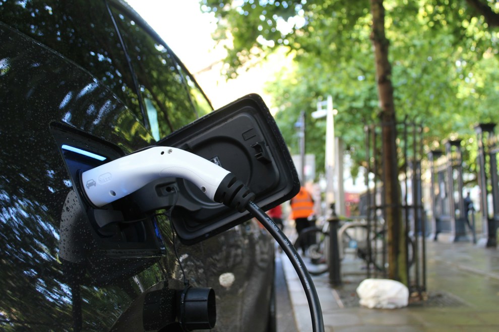 Electric vs Hydrogen: The Future of Clean Energy Vehicles | Nationwide ...