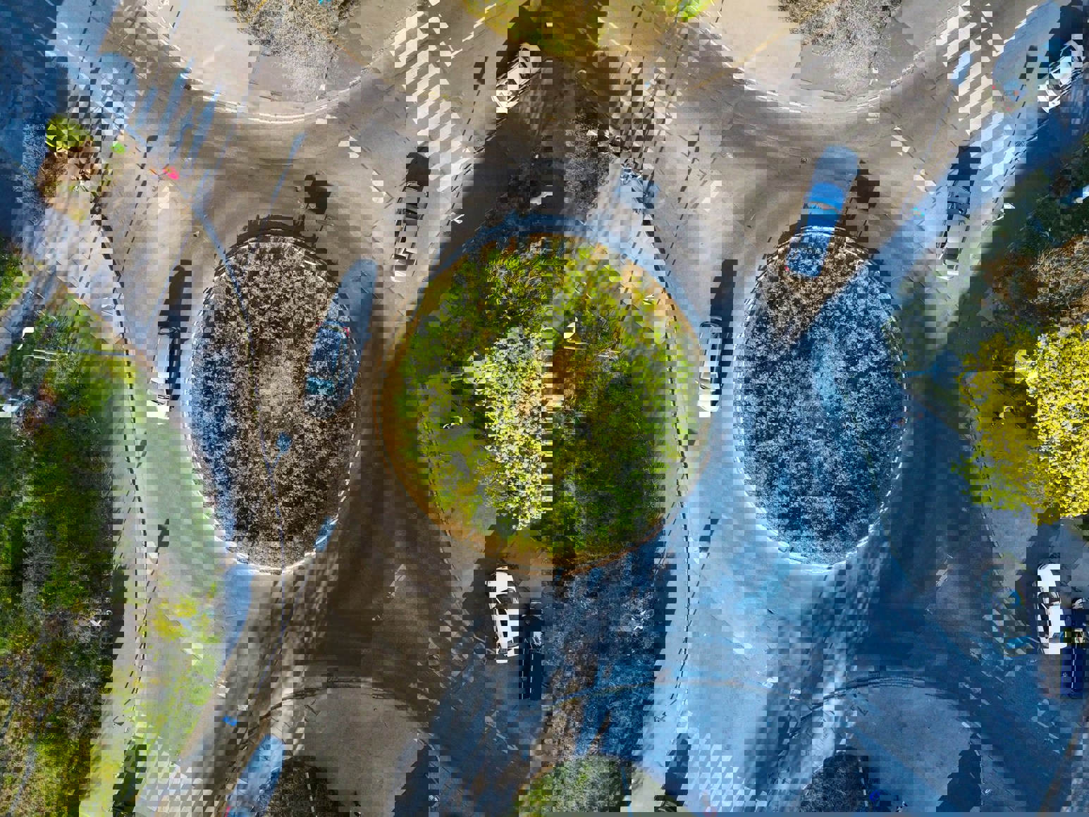 5 Tips For Avoiding Trouble At Roundabouts